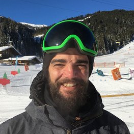 Absolut School Flachauwinkl: Freeski & Freestyle Snowboard Schule
